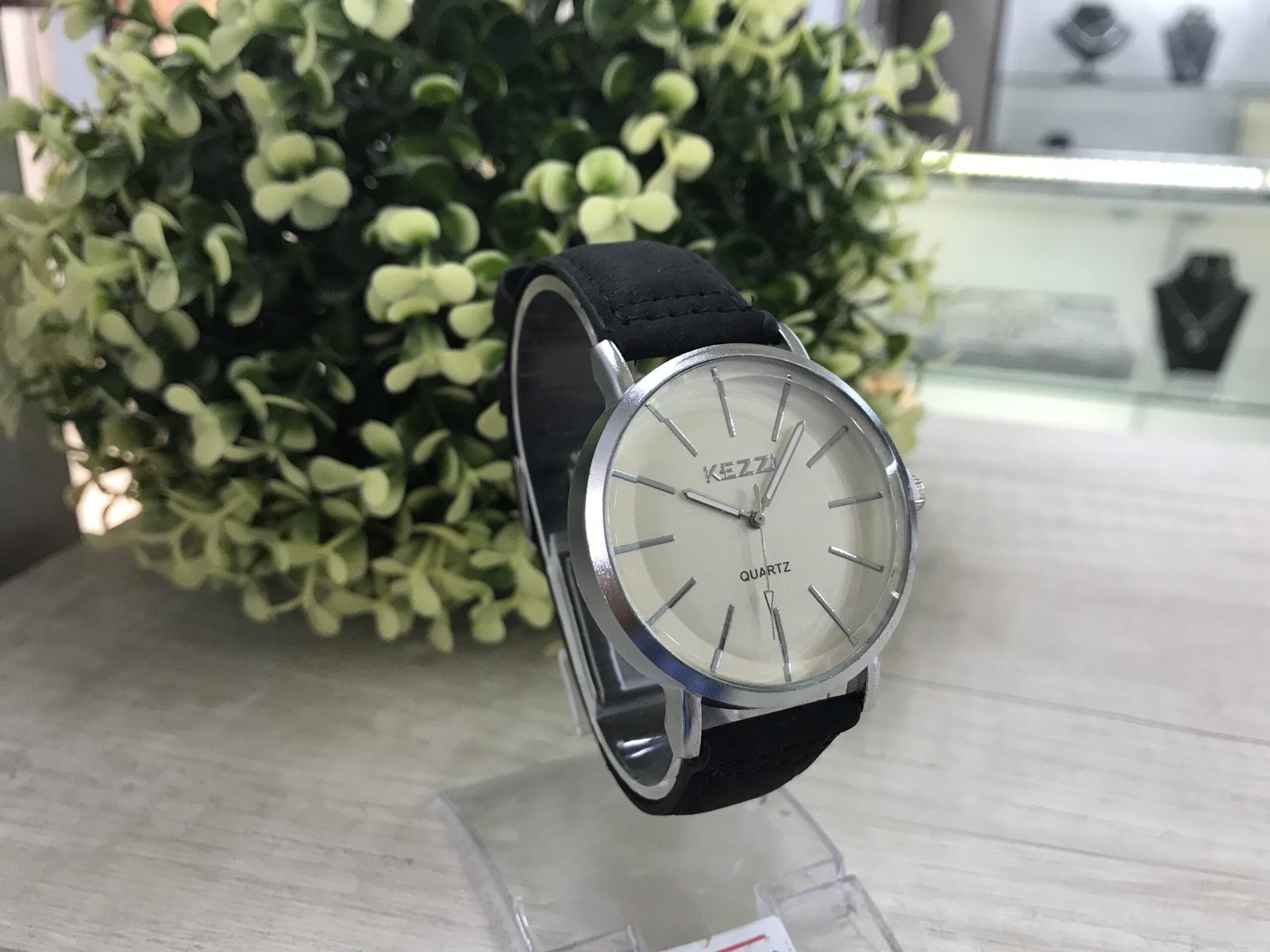 RELOJ KEZZI PLATEADO
